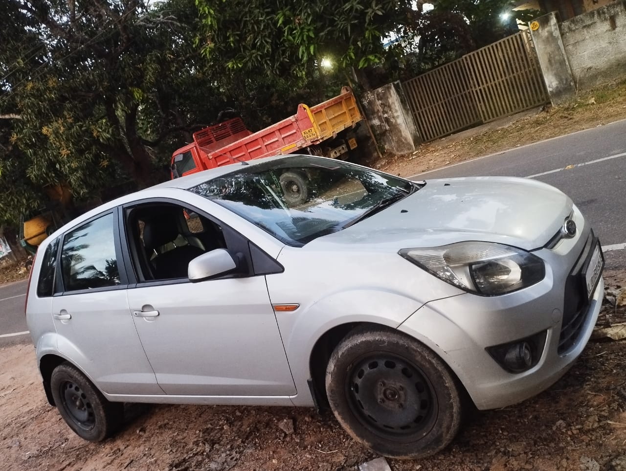 CAR FOR SALE - TPBazaar.com - Technopark Classifieds Forum - Buy|Sell ...